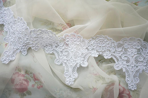 Hemmed embroidered lace (1yd) – Chantal Trim Gallery